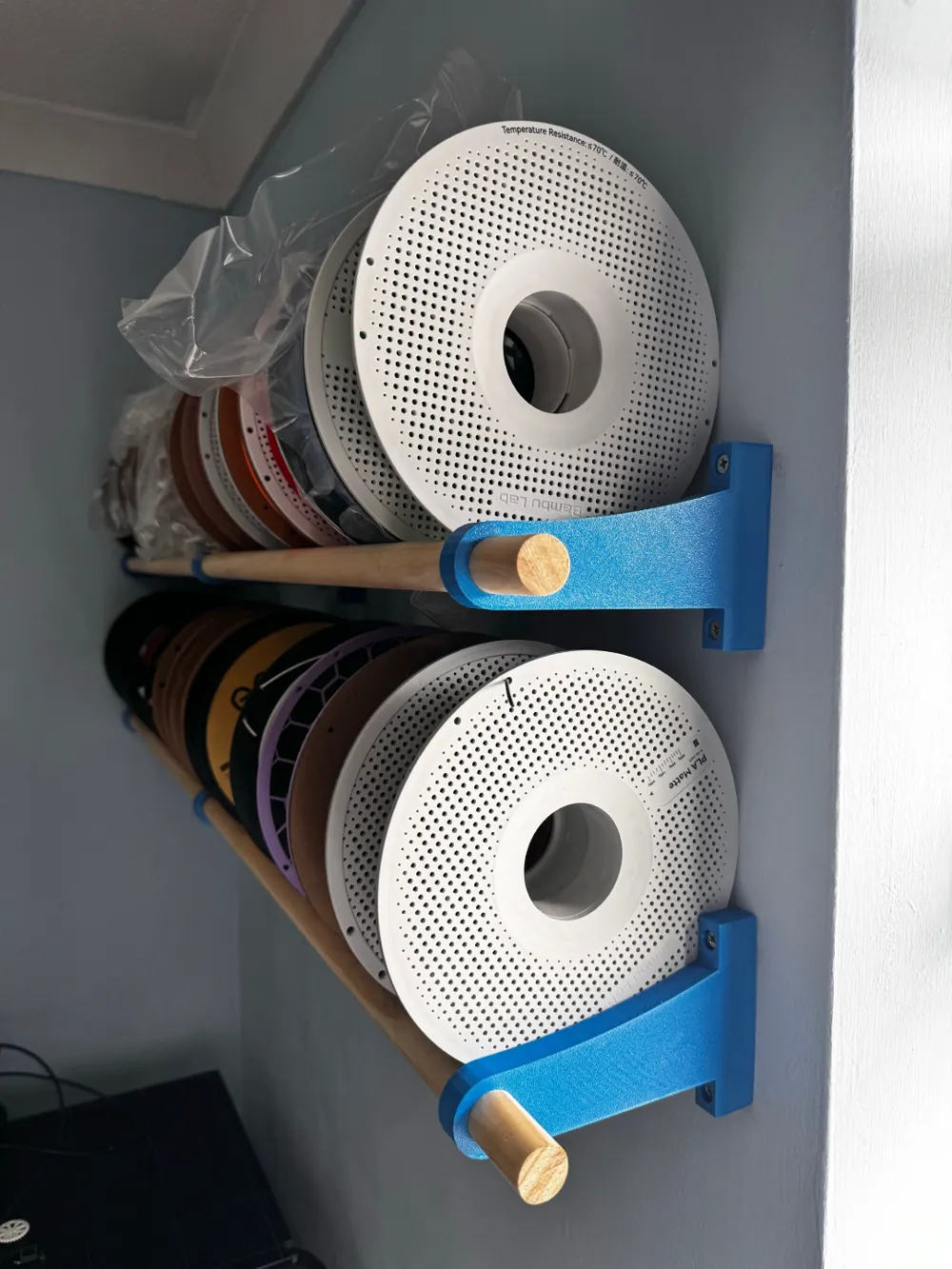 Simple no frills filament storage bracket by timgcaldwell - MakerWorld