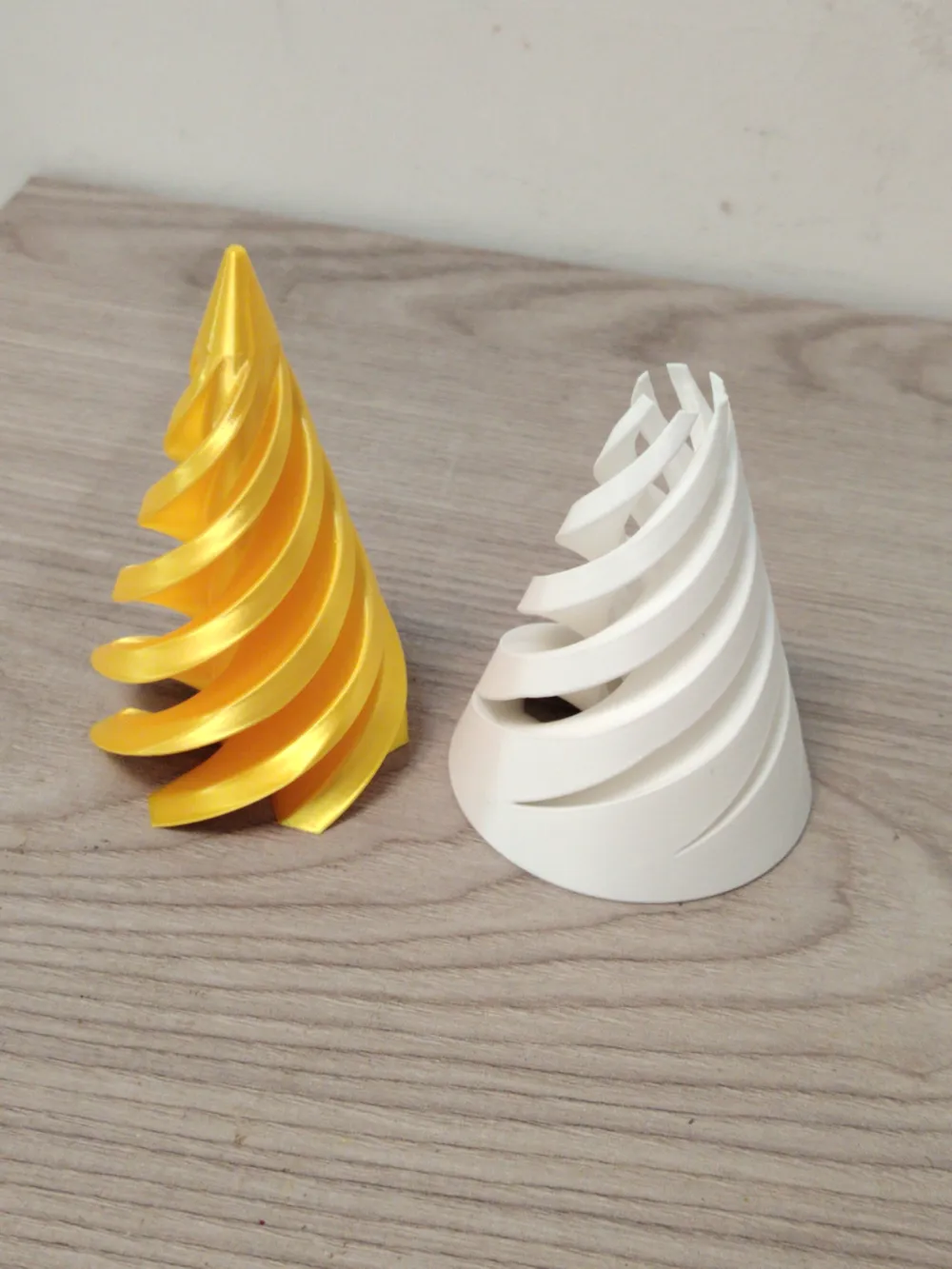 Spiral Tower Fidget Toy (Open-source Fusion 360 Source File) by 狗熊不想掰棒子 ...