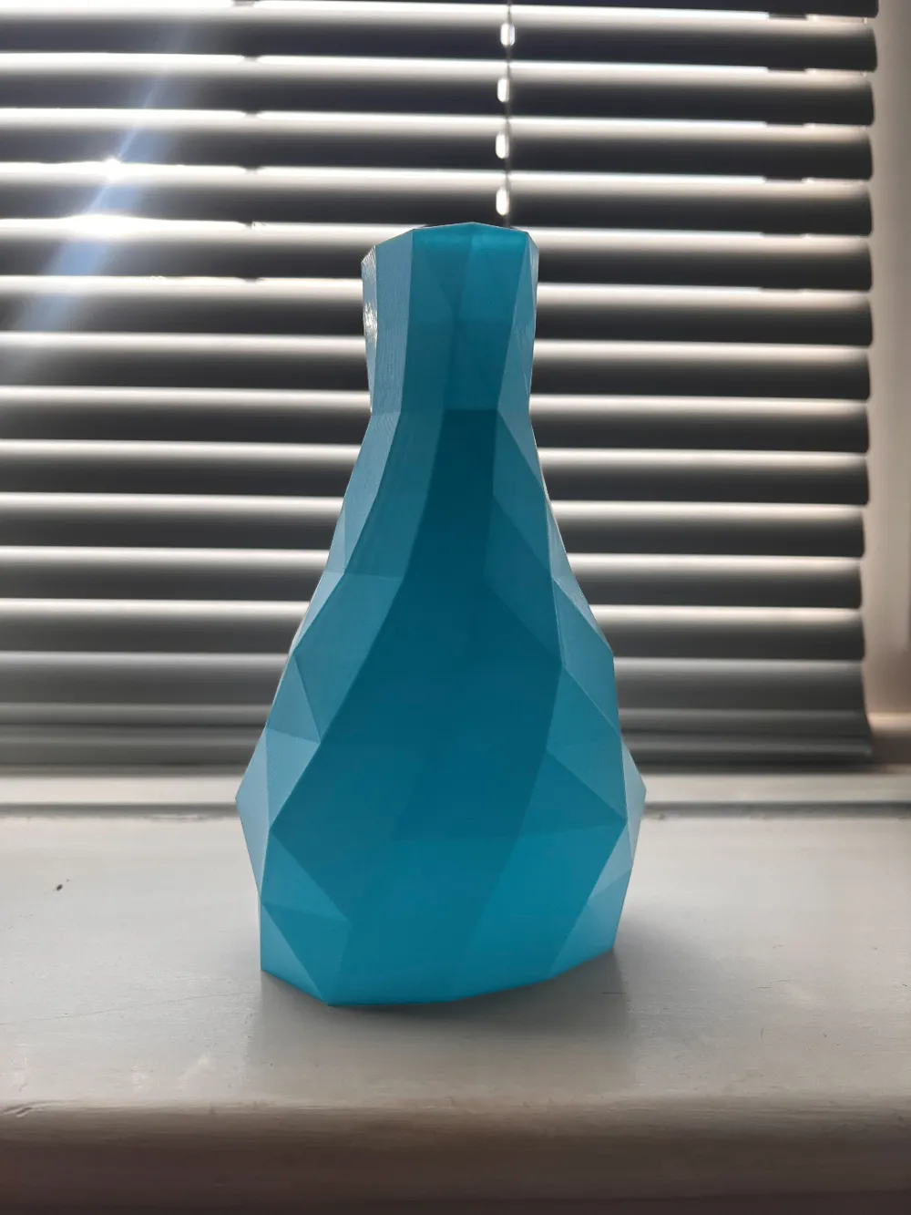 Low Poly Vase - Minimalist and Stylish by delibelli - MakerWorld