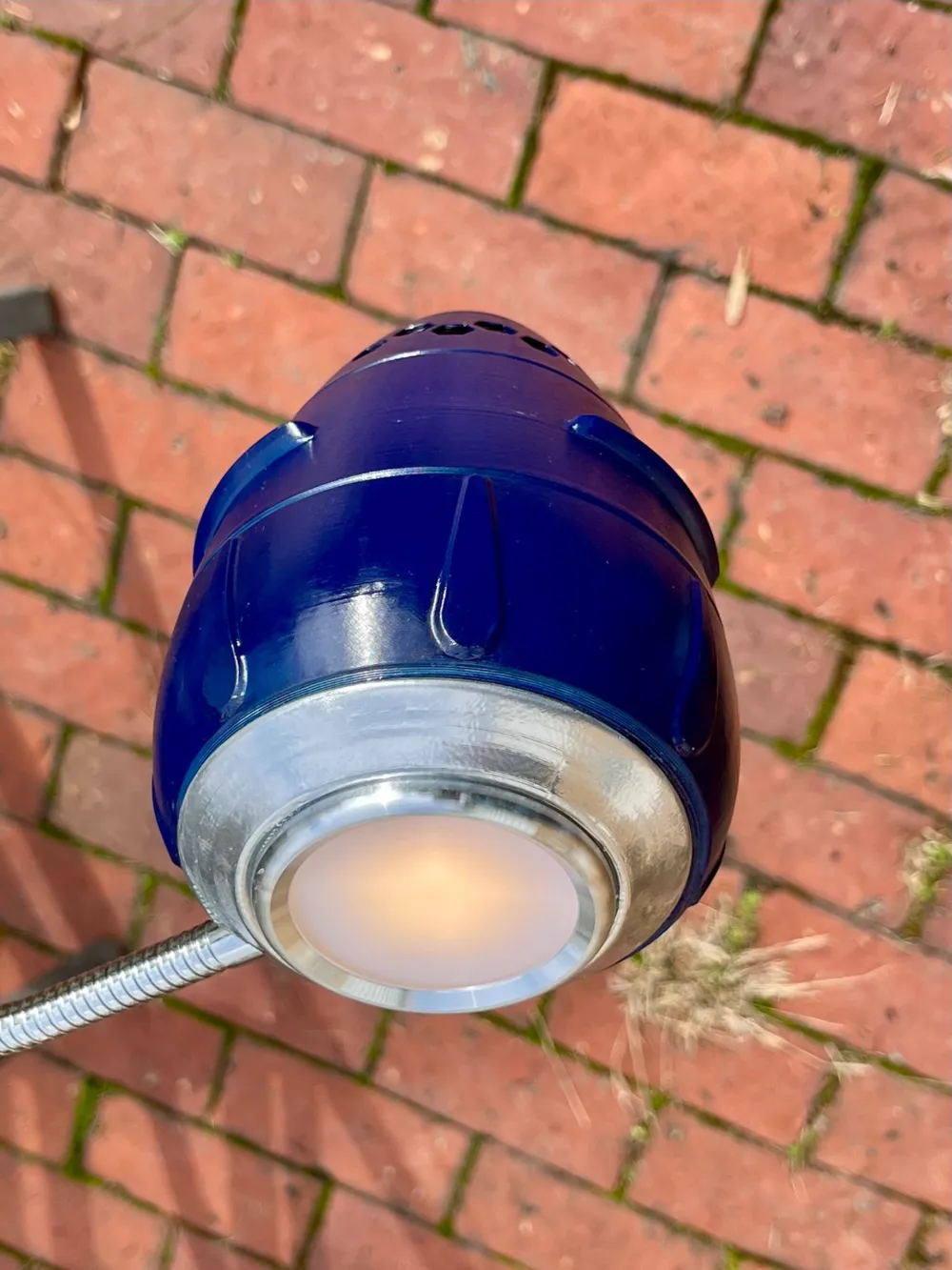 Atompunk Fallout Inspired Reading Light Retro by Emoticon - MakerWorld