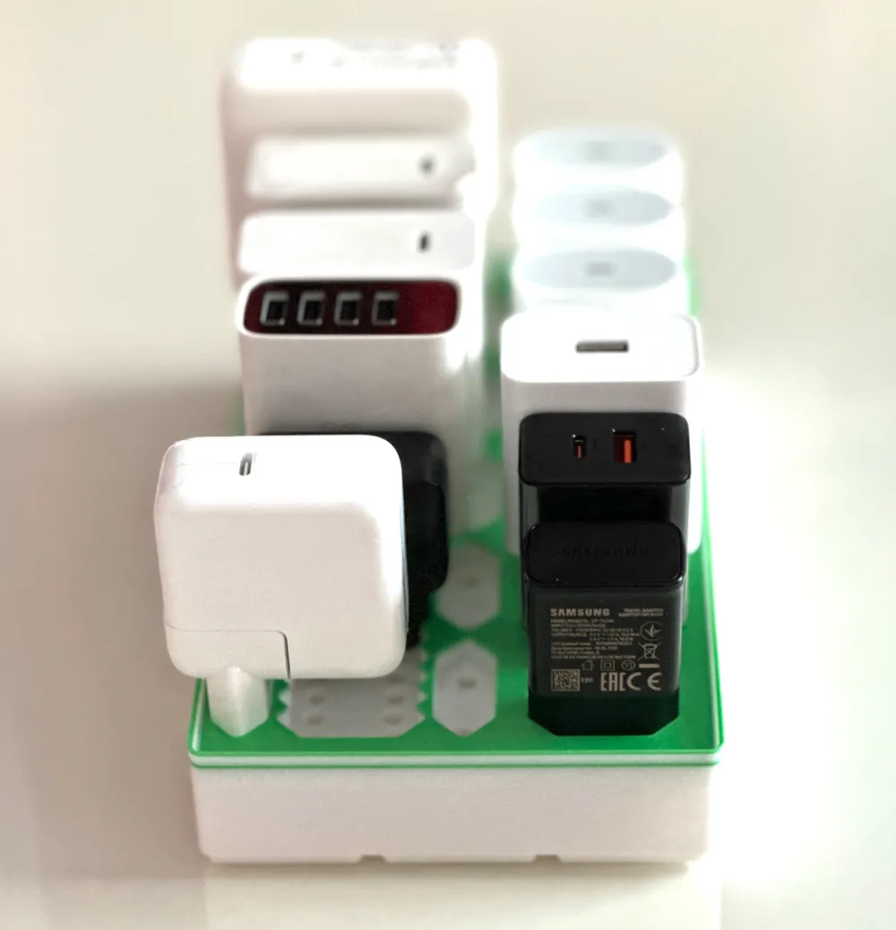 Gridfinity USB chargers support EURO plug by LorMardMakerWorld ...