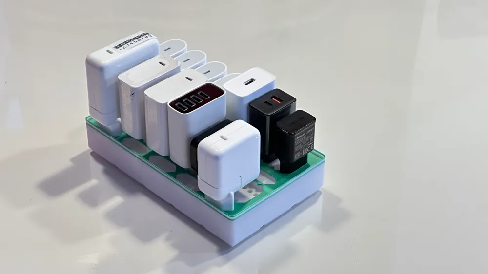 Gridfinity USB chargers support EURO plug by LorMardMakerWorld ...