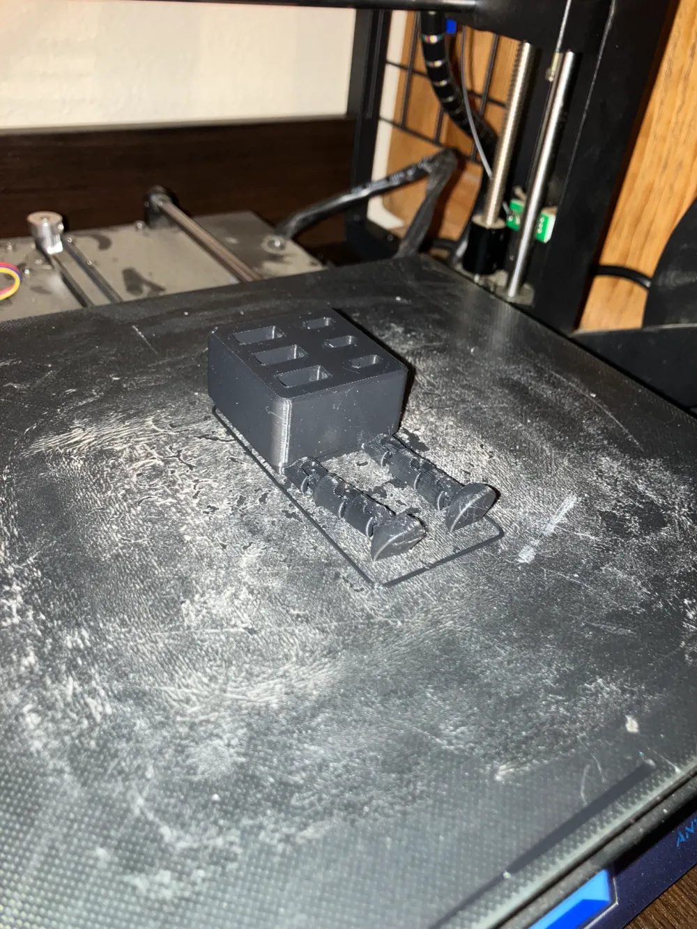 USB holder buddy by Porkable_3D MakerWorld: Download Free 3D Models