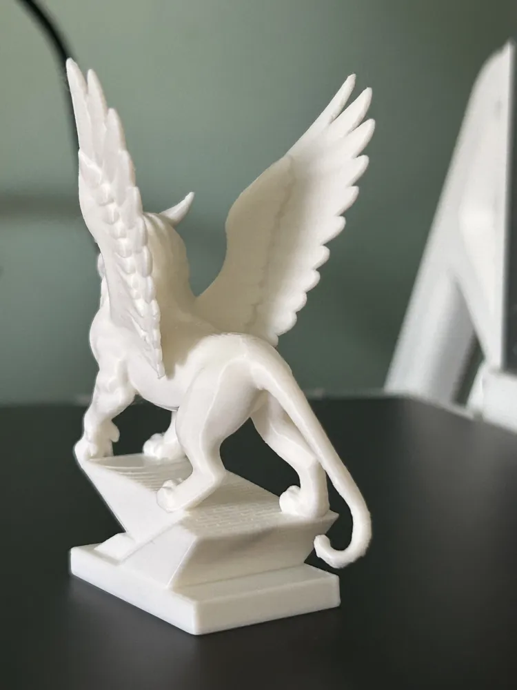 Majestic Griffin Sculpture – Mythical Creature by Disaster MakerWorld: Download Free 3D Models