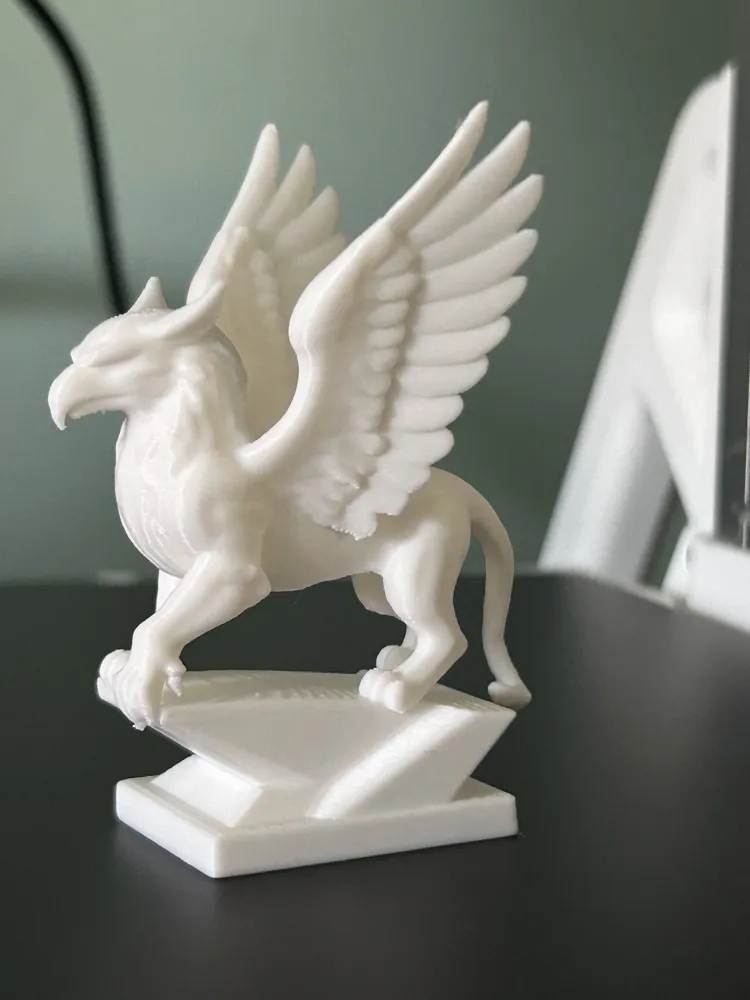 Majestic Griffin Sculpture – Mythical Creature by Disaster MakerWorld: Download Free 3D Models
