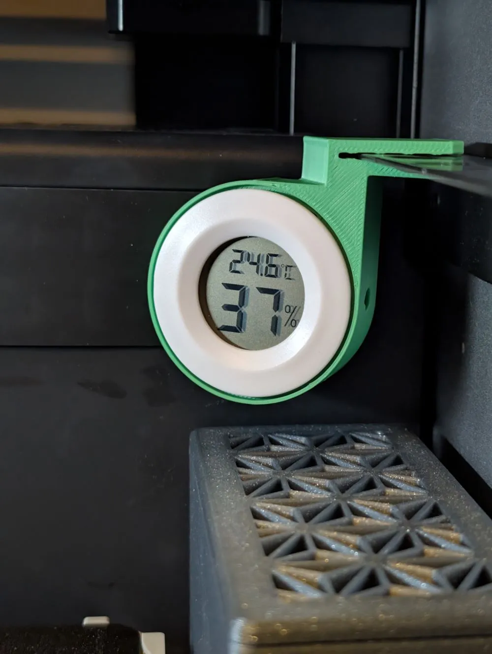 Mini Hygrometer Thermometer gauge mount (Bambu X1) - Free 3D Print ...