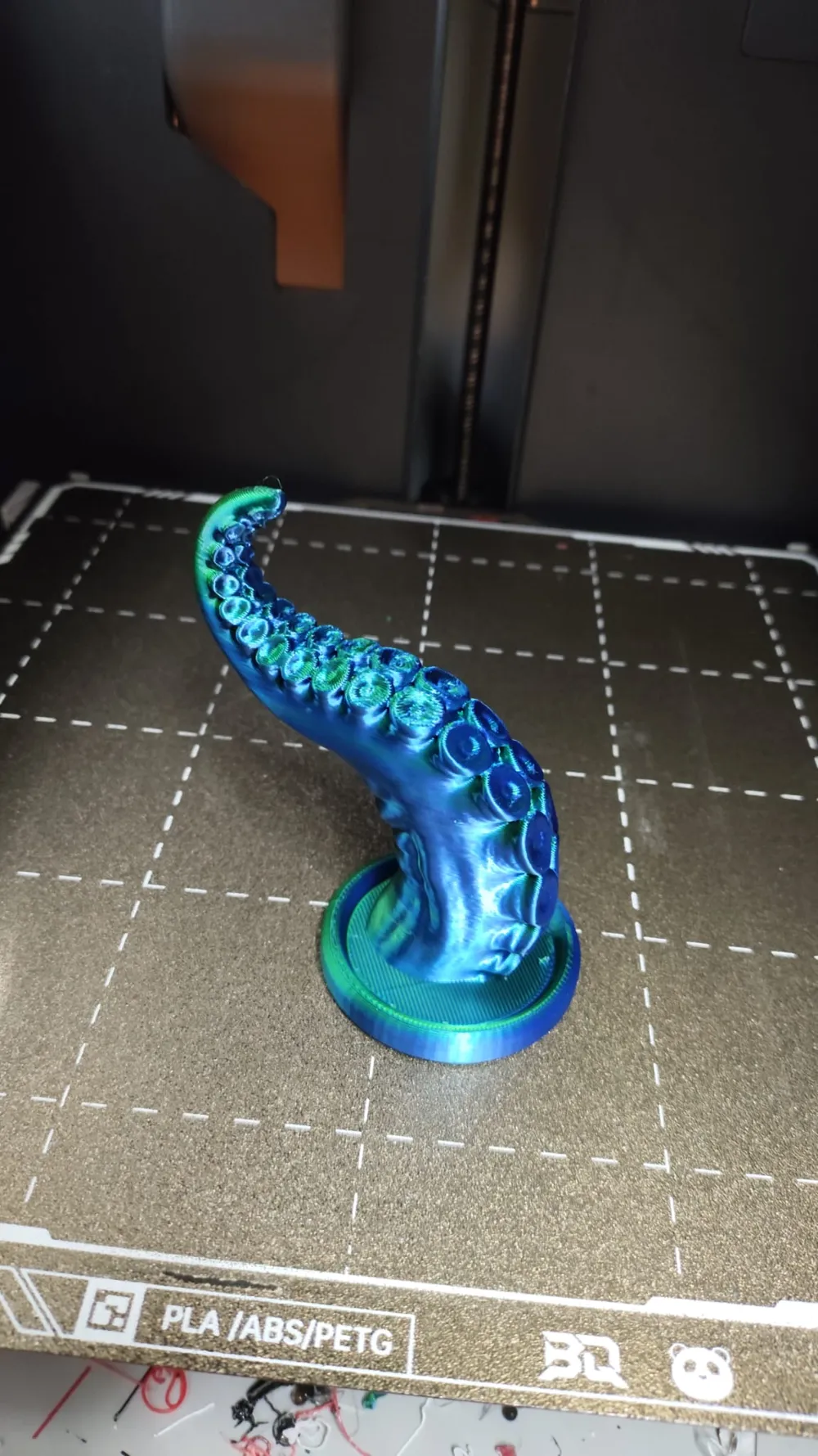 Tentacle Hook Hidden Screw Remixed by Kinkycrafting MakerWorld: Download Free 3D Models