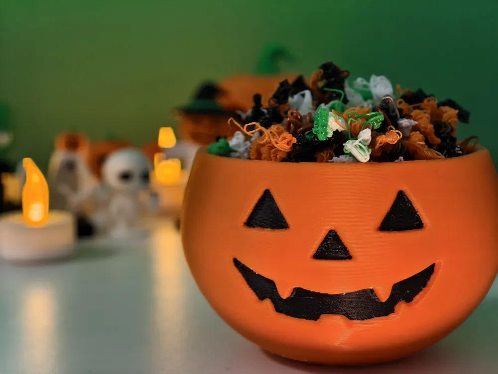Pumpkin Bowl – Halloween Candy Bowl by Evicka MakerWorld: Download Free 3D Models