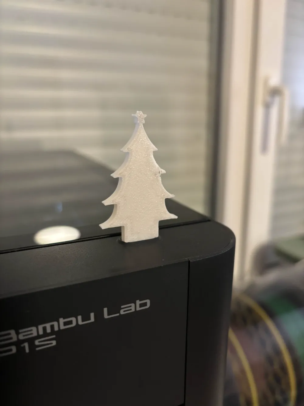 P1 Christmas Tree Plug by Linus - MakerWorld