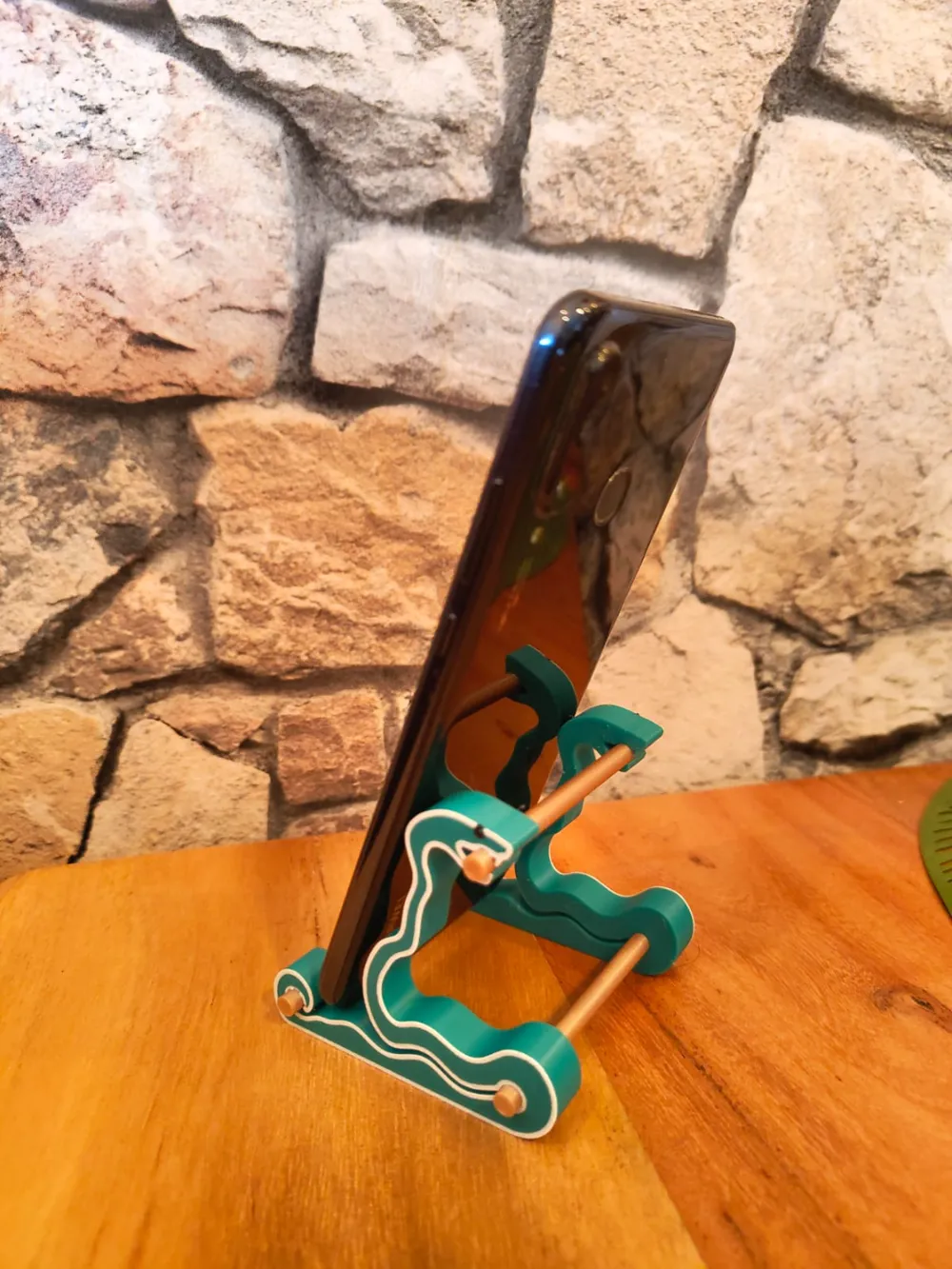 phone holder / snake / phone stand by Axl_Axlsn - MakerWorld