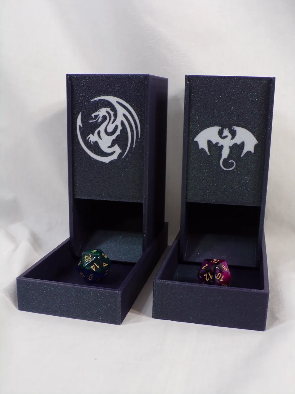 Portable Dice Tower & Dice Storage Remixed by Cliffrose - MakerWorld