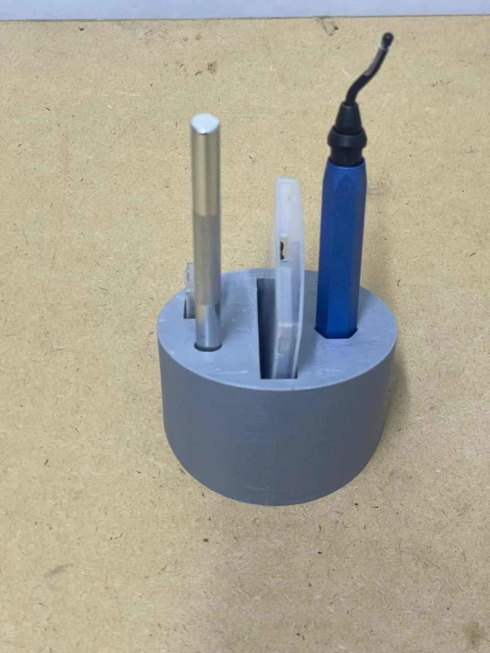 deburring tool and craft blade holder - Free 3D Print Model - MakerWorld