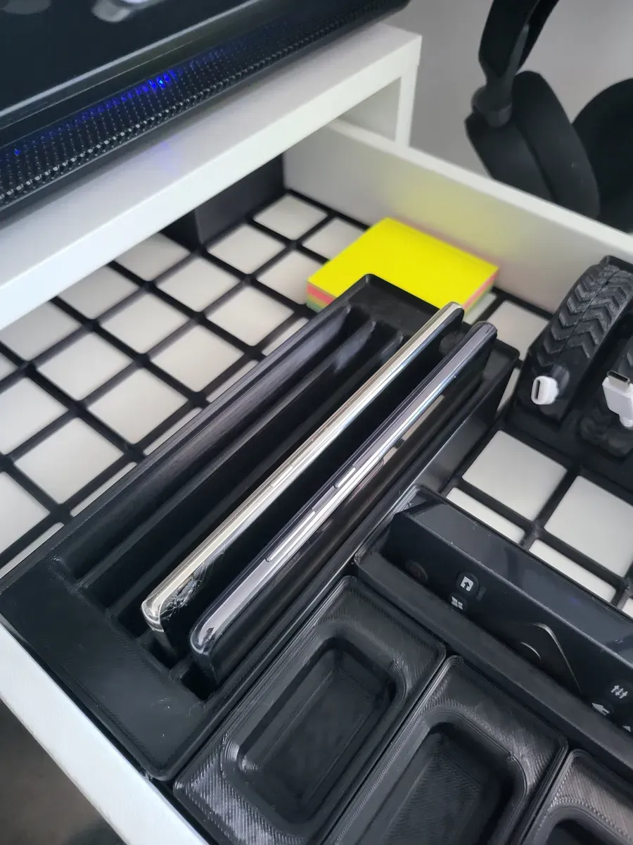 Gridfinity (Griddex) - Spare Phones Holder by Griddex - MakerWorld