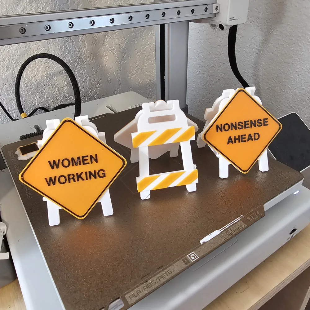Employee Caution Signs (Construction) V1 by Andrew Lankford MakerWorld ...