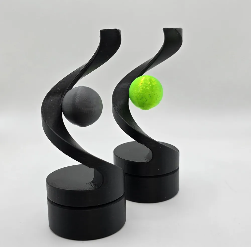 Optical illusion desk spinner - Free 3D Print Model - MakerWorld