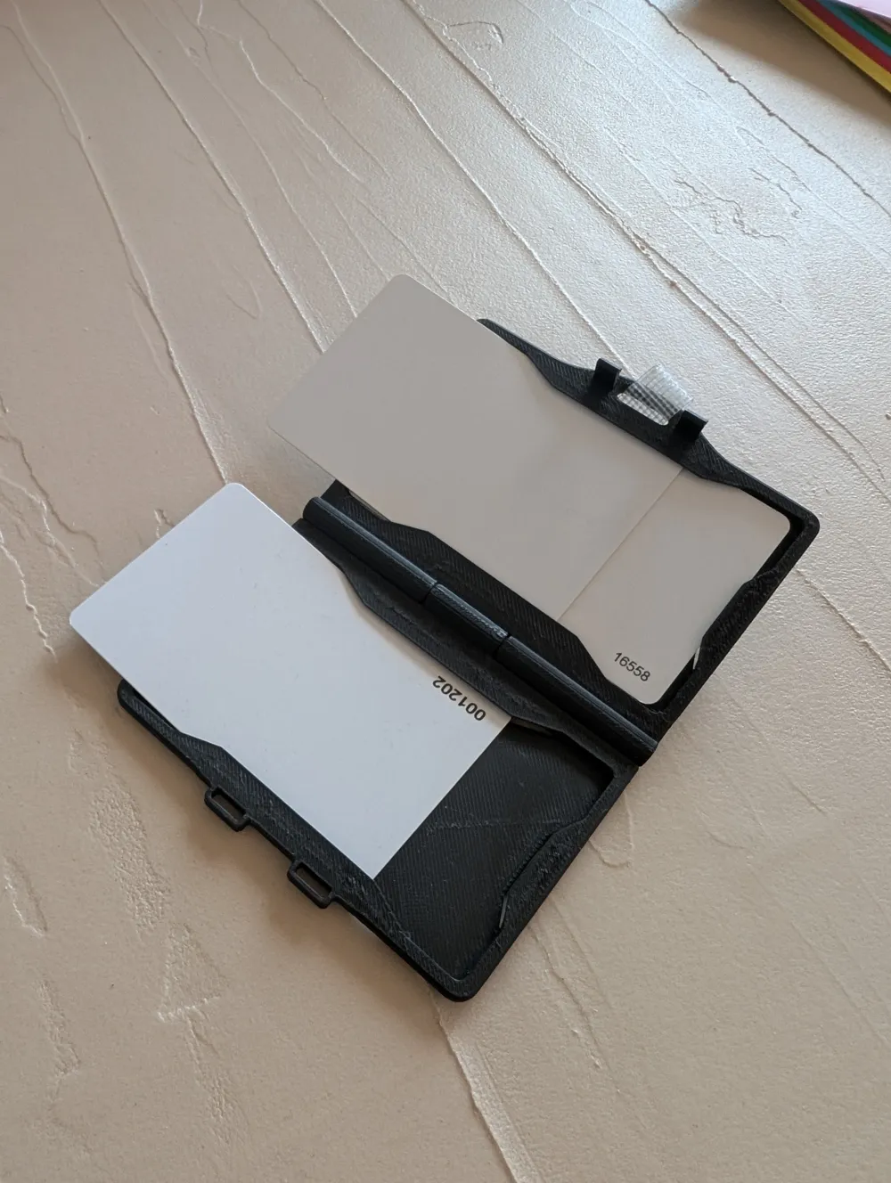 Foldable card holder (for up to 4 cards) Remixed by JannisB MakerWorld ...