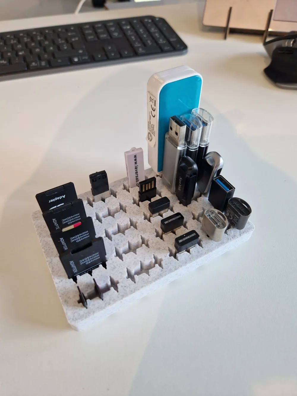 Gridfinity Storage for USB-A, USB-C & SD Cards Remixed by MiMu ...