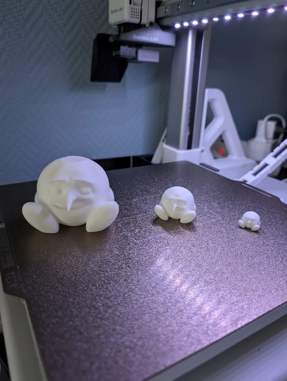 Grurby (Gru y Kirby) - Modelo de impresión 3D gratuito - MakerWorld