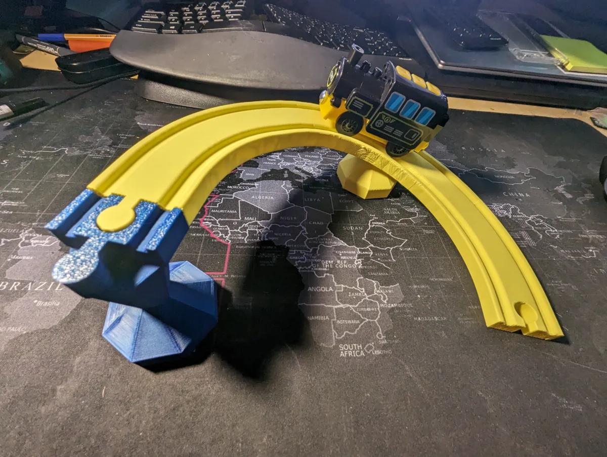 Train tracks compatible with IKEA/Brio, Helix left & right by ma.rez ...