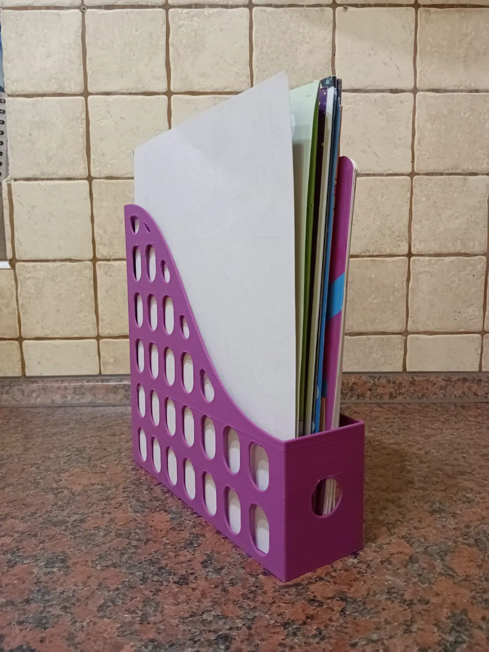 Vertical A4 paper tray by Hutnik - MakerWorld