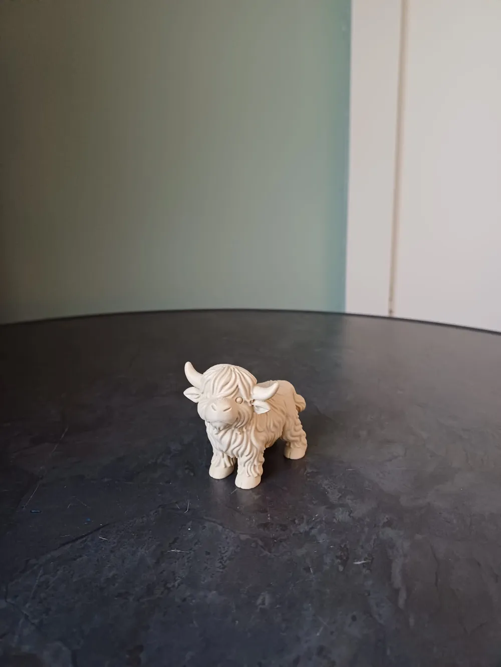 Cute Highland Cow – Mini Fluffy Bull Figurine - Free 3D Print Model ...