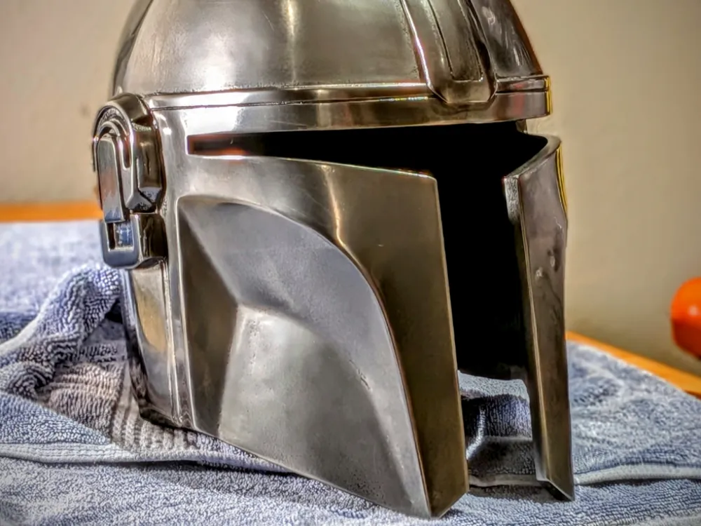 Mandalorian Helmet for A1 Mini - Free 3D Print Model - MakerWorld