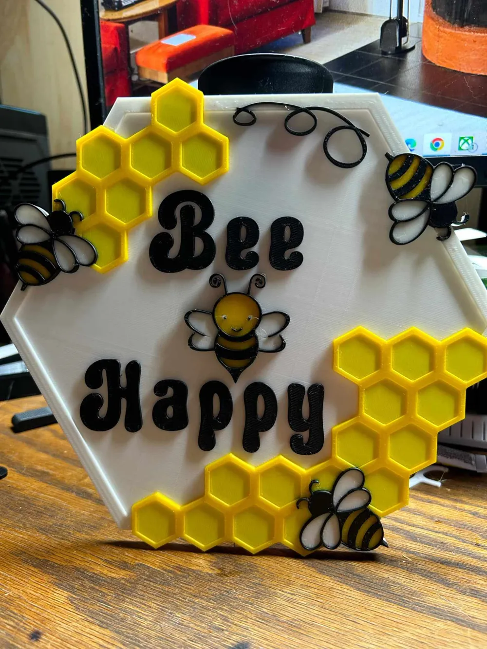 Bee Happy Sign by santannabradshaw - MakerWorld