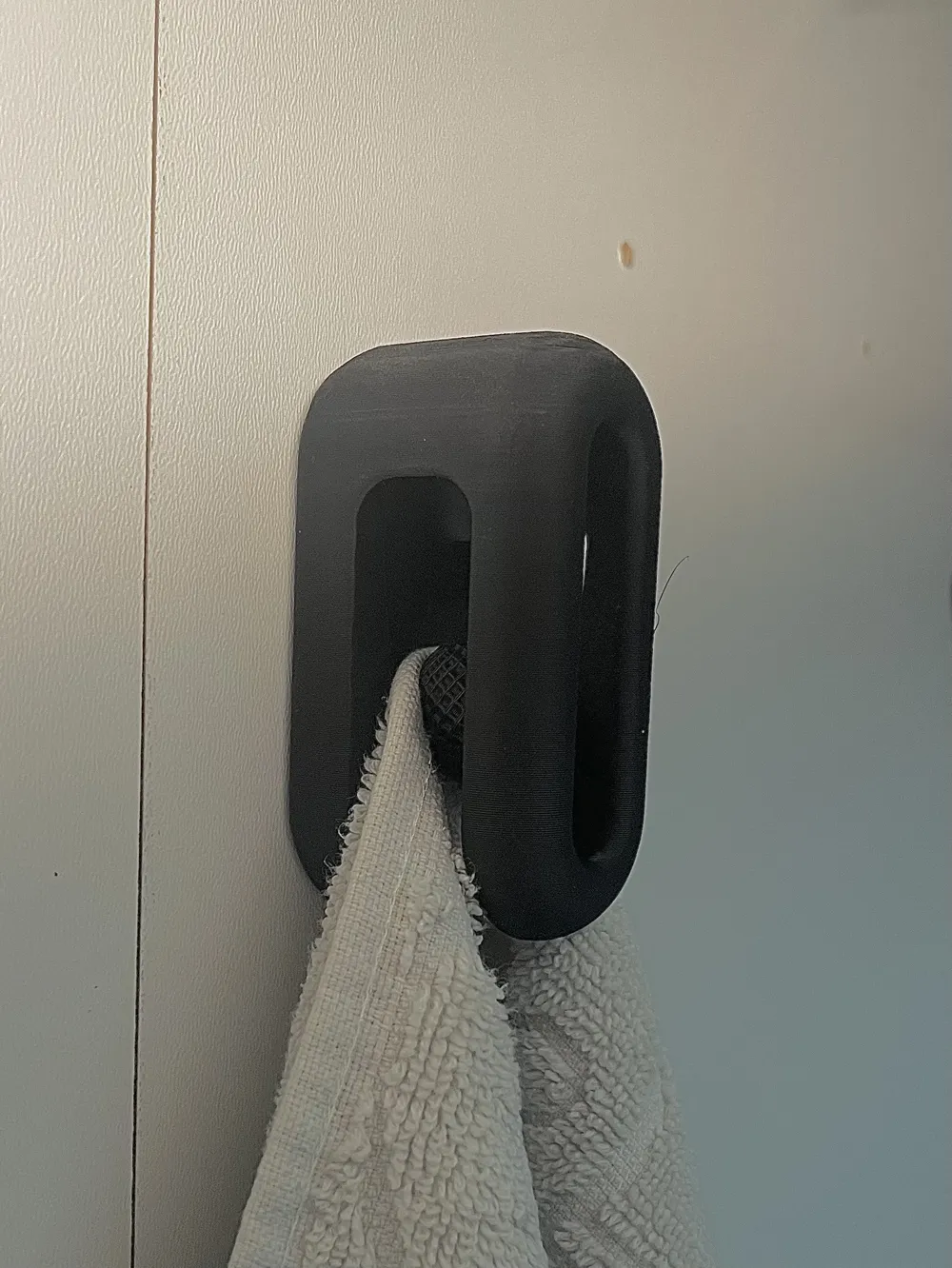 SELF-LOCKING COAT HANGER - Free 3D Print Model - MakerWorld