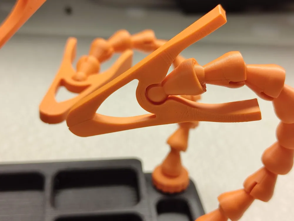 Flexible Helping Hands | Modular Arm Clip Stand - Free 3D Print Model ...