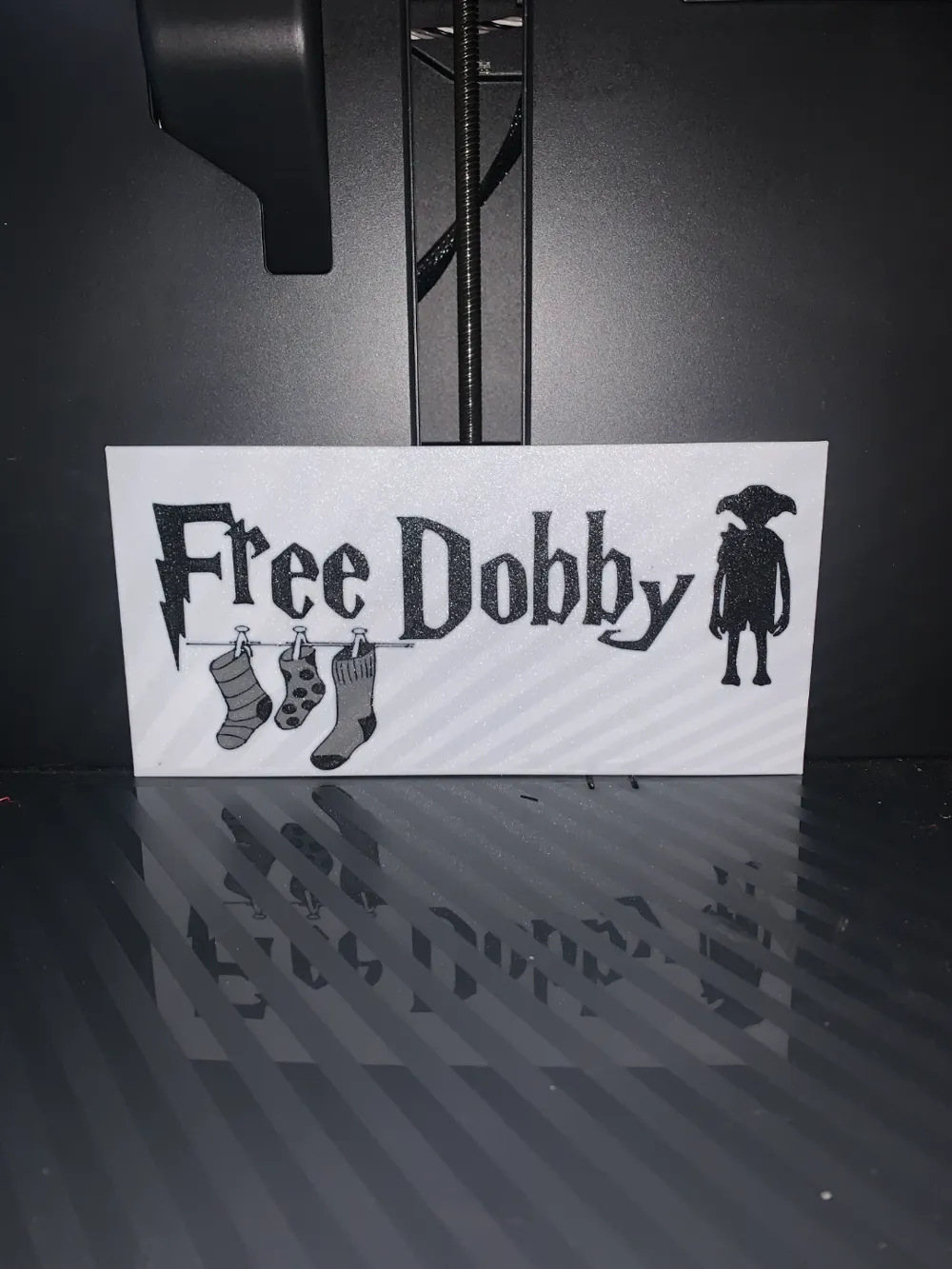Lustiges Schild: Free Dobby by gare-sb - MakerWorld