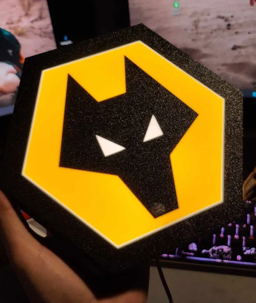Wolves Light Box by LightBoxMan - MakerWorld