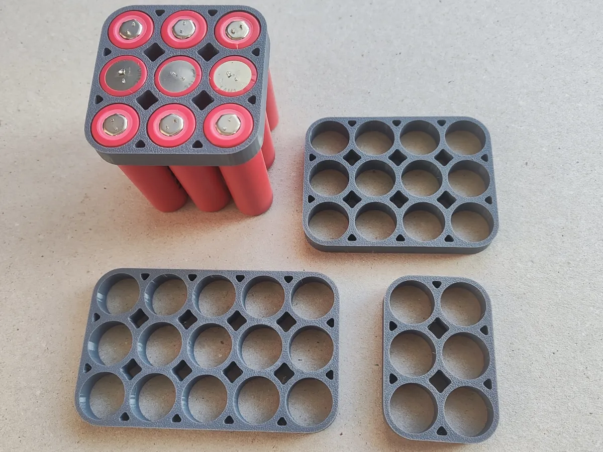18650 Triple Row Holder Set | Wire Channels (6-18) - Free 3D Print ...