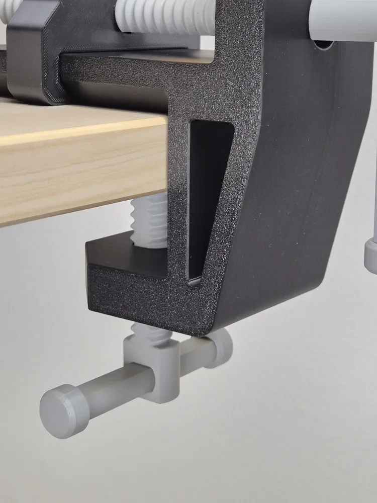 100% 3D-Printed Bench Vise - Free 3D Print Model - MakerWorld