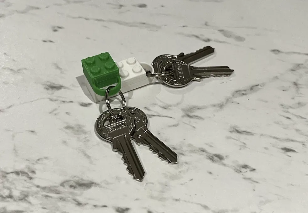 Toy Block Keychains (2x2 and 2x4) and Wall Plate by Josh3D - MakerWorld