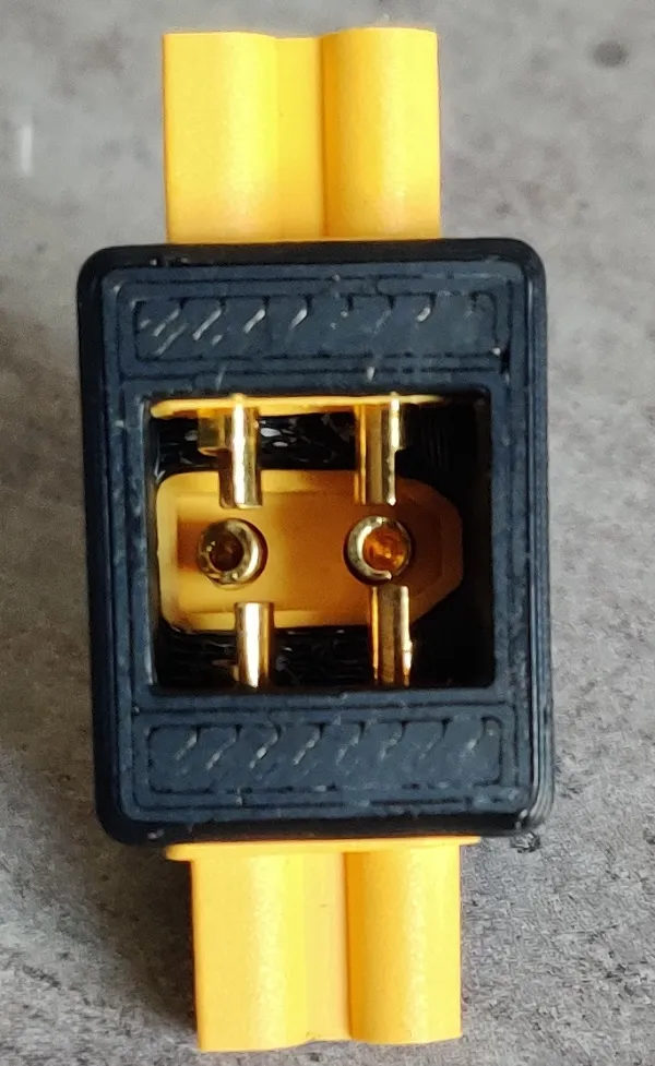 Power distributor for XT30 connectors by Elyot - MakerWorld