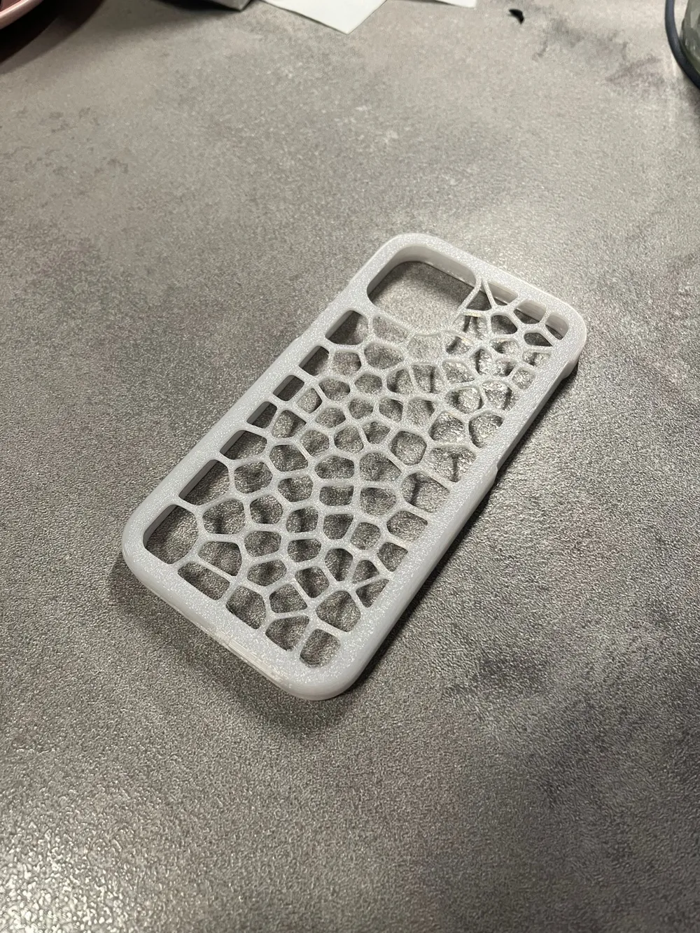 iPhone 12 Voronoi Case by ddauny MakerWorld: Download Free 3D Models