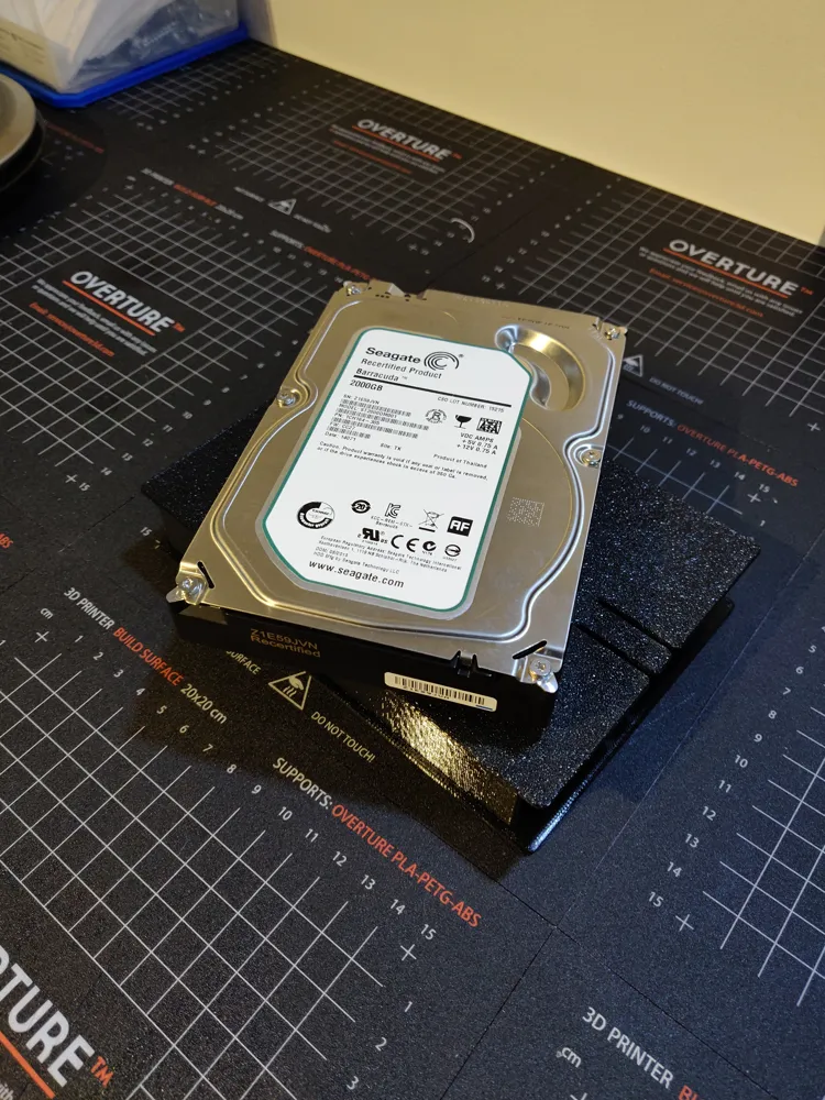3.5 inch HDD protection case by Marc Elbichon - MakerWorld