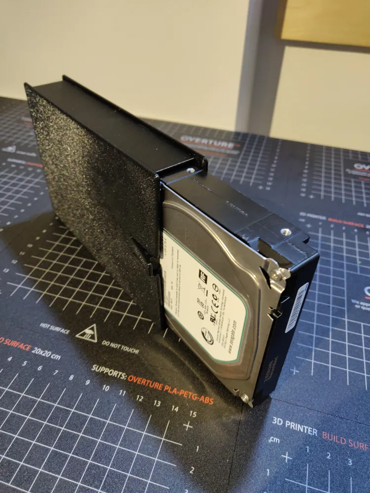 3.5 inch HDD protection case by Marc Elbichon - MakerWorld