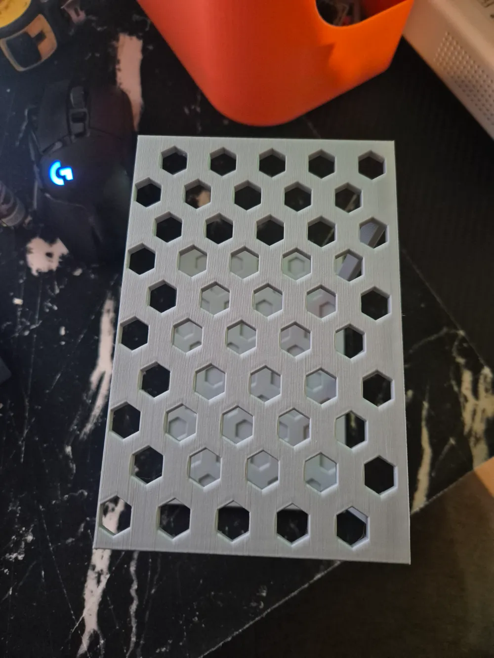 Portalápices/portaútiles de escritorio por Ross Jones - MakerWorld