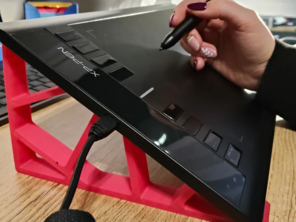Graphic tablet stand by Spark Poznań MakerWorld: Download Free 3D Models