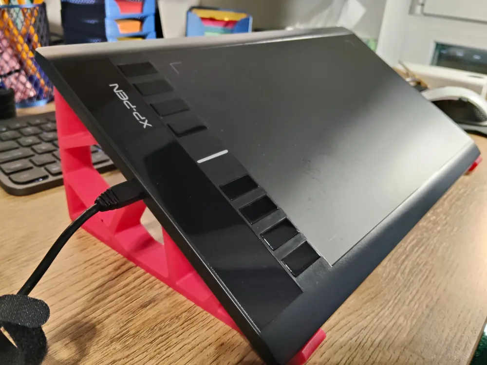 Graphic tablet stand by Spark Poznań MakerWorld: Download Free 3D Models