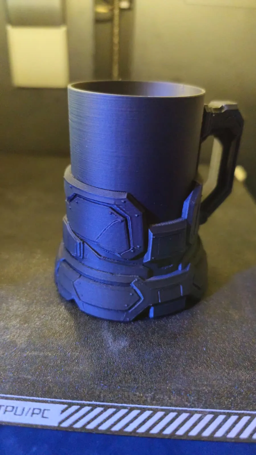 Halo Spartan-Edition Beer Mug / Can Holder - Free 3D Print Model ...