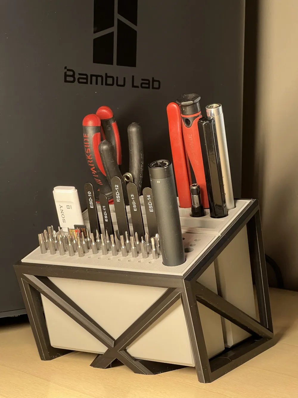 Desk tool organiser by ducaapple MakerWorld: Download Free 3D Models