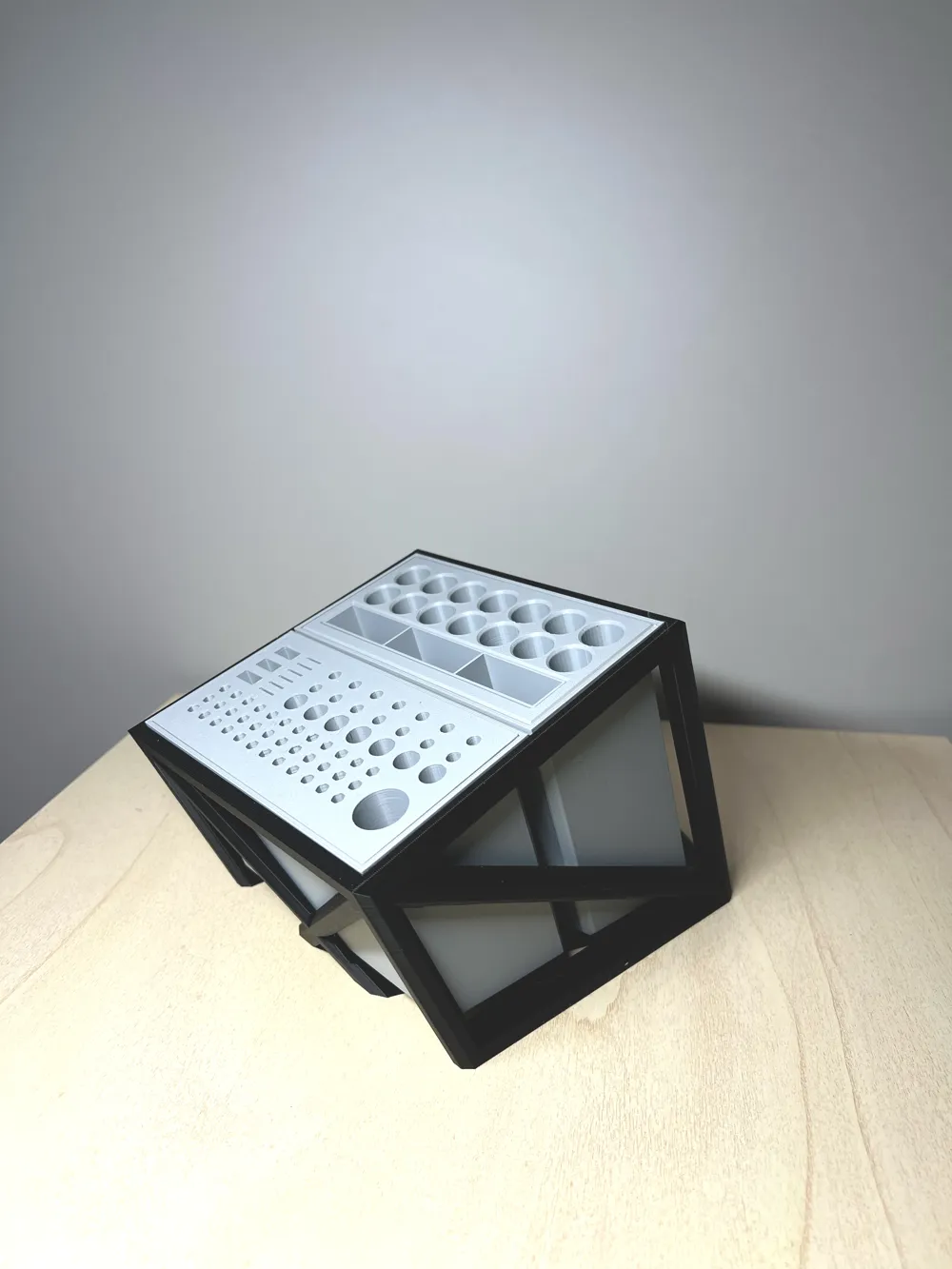 Desk tool organiser - Free 3D Print Model - MakerWorld