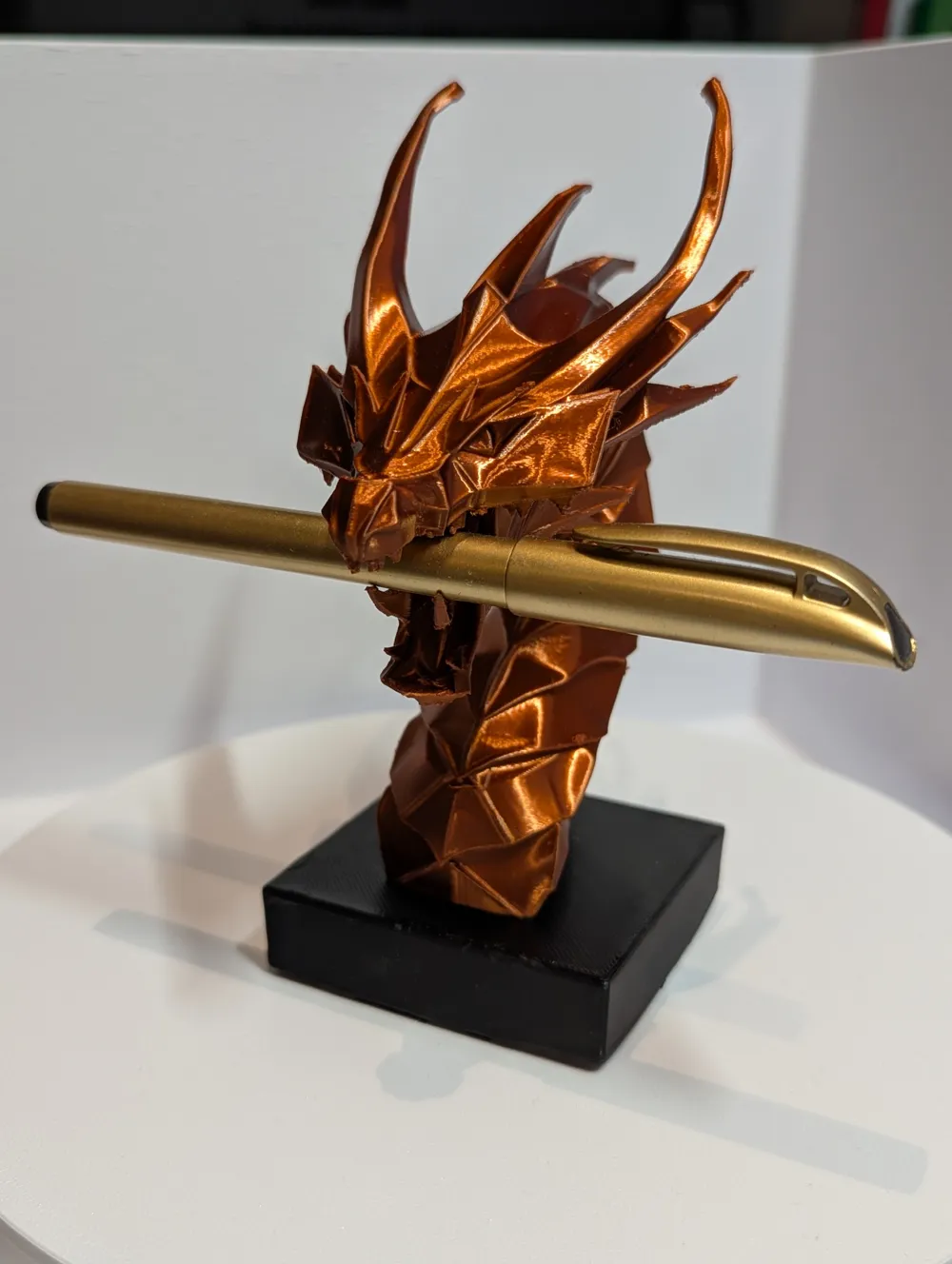 Dragon head penholder - Free 3D Print Model - MakerWorld
