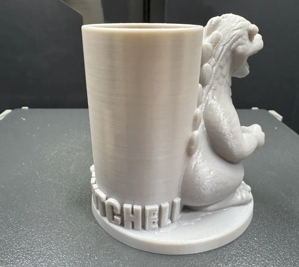 Personalizable Kawaii Godzilla-Inspired Pen Holder - Free 3D Print ...