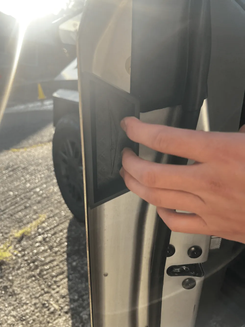 Tesla CyberTruck Door Handle by MochaLove3D - MakerWorld