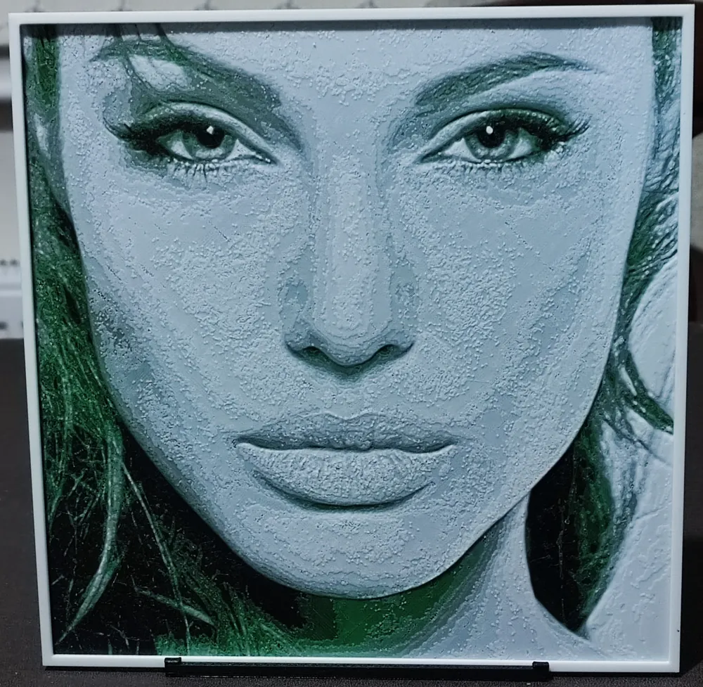 Angelina Jolie Hueforge 4 Color by BoDad - MakerWorld