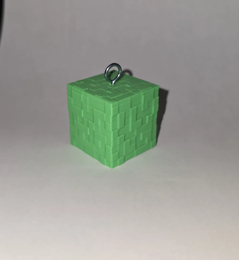 Minecraft Creeper Keychain with Light Feature by CpRandom - MakerWorld