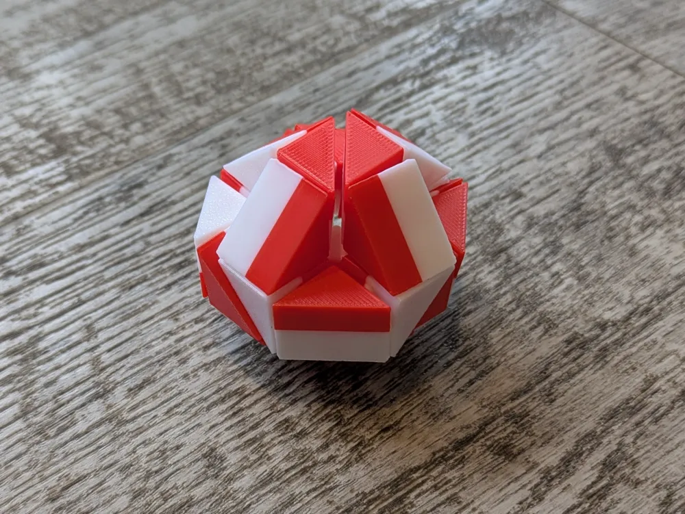 Infinity Twist Snake, inspired by Rubik's snake by taylormadearmy ...